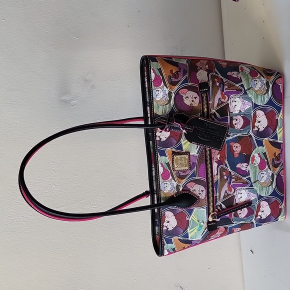 Dooney & Bourke | Bags | Dooney Bourke Biancas Big Adventure Tote Bag ...